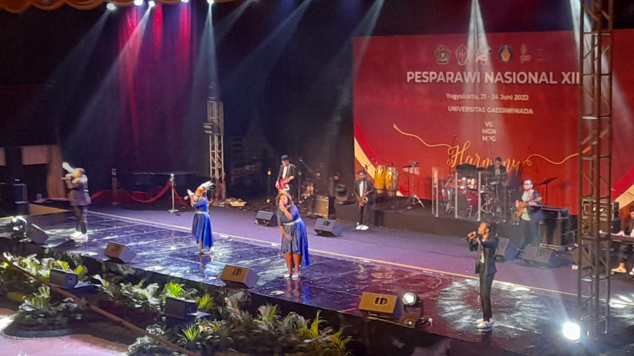 Pesparawi Tingkat Nasional, Kabupaten Mamteng Raih Medali Gold Kategori ...
