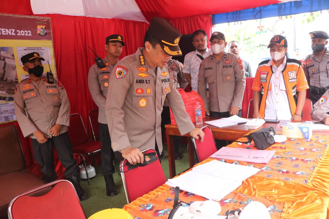 Tim Was Ops Itwasum Polri Tinjau Pos Pengamanan Ops Lilin Cartenz 2022 ...